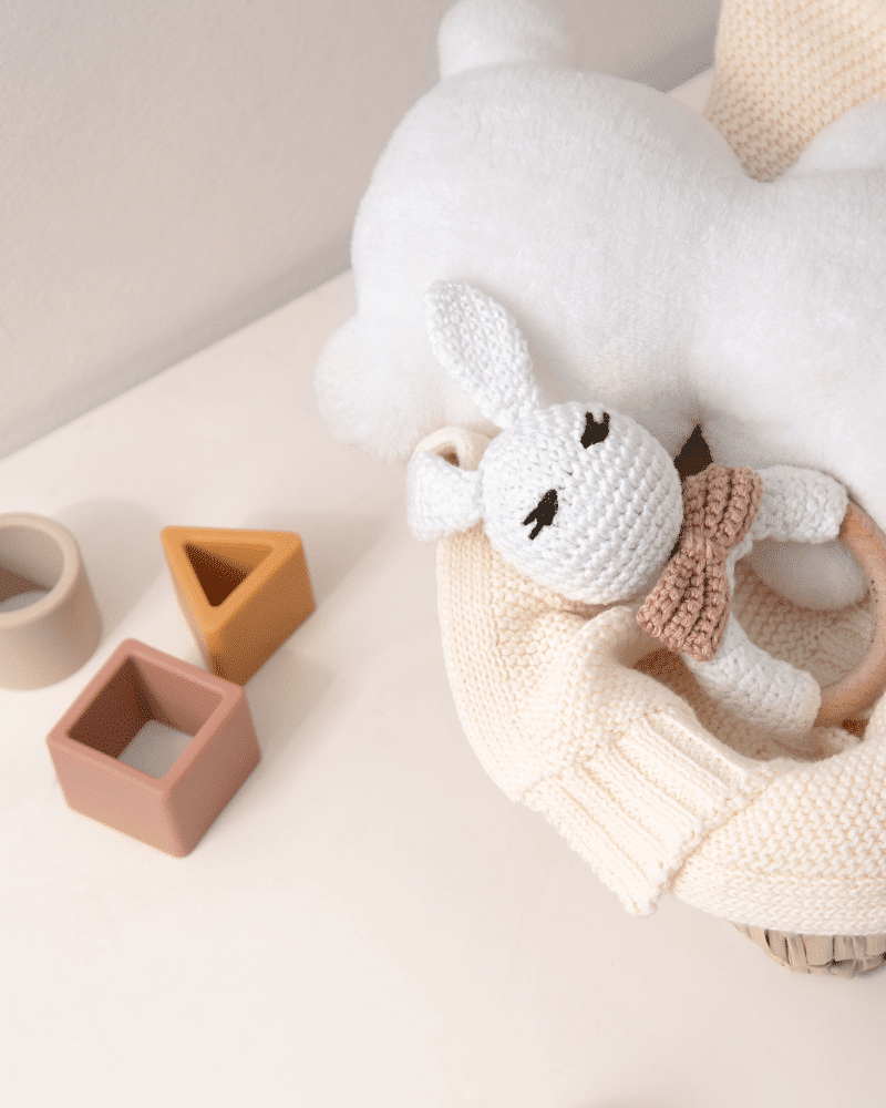 Beautiful middle names for Aria - MyBump2Baby